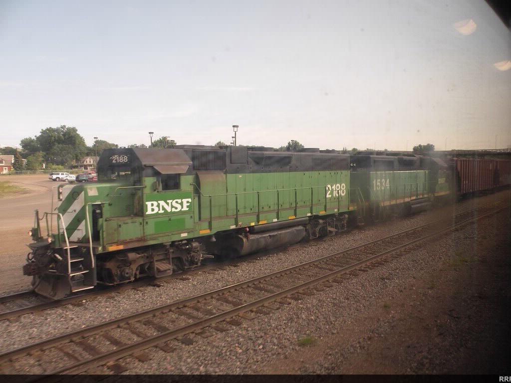 A couple Geeps working the Minot yard.